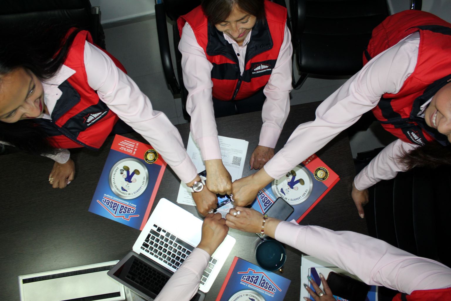 Trabaje con Nosotros – Casa Laser